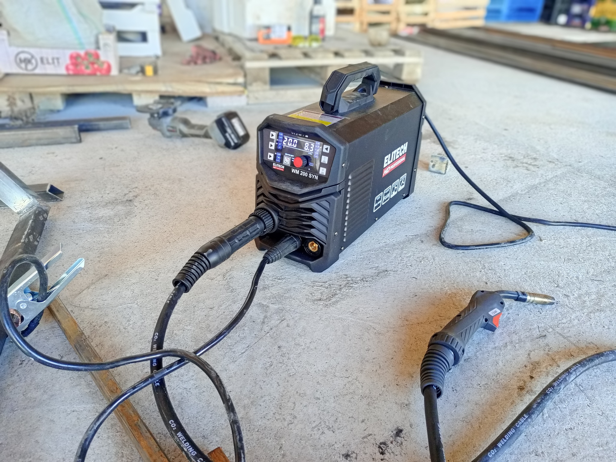 Полуавтомат Elitech WM 200 SYN первые впечатления - 15.04.25 13:12 | Пикабу